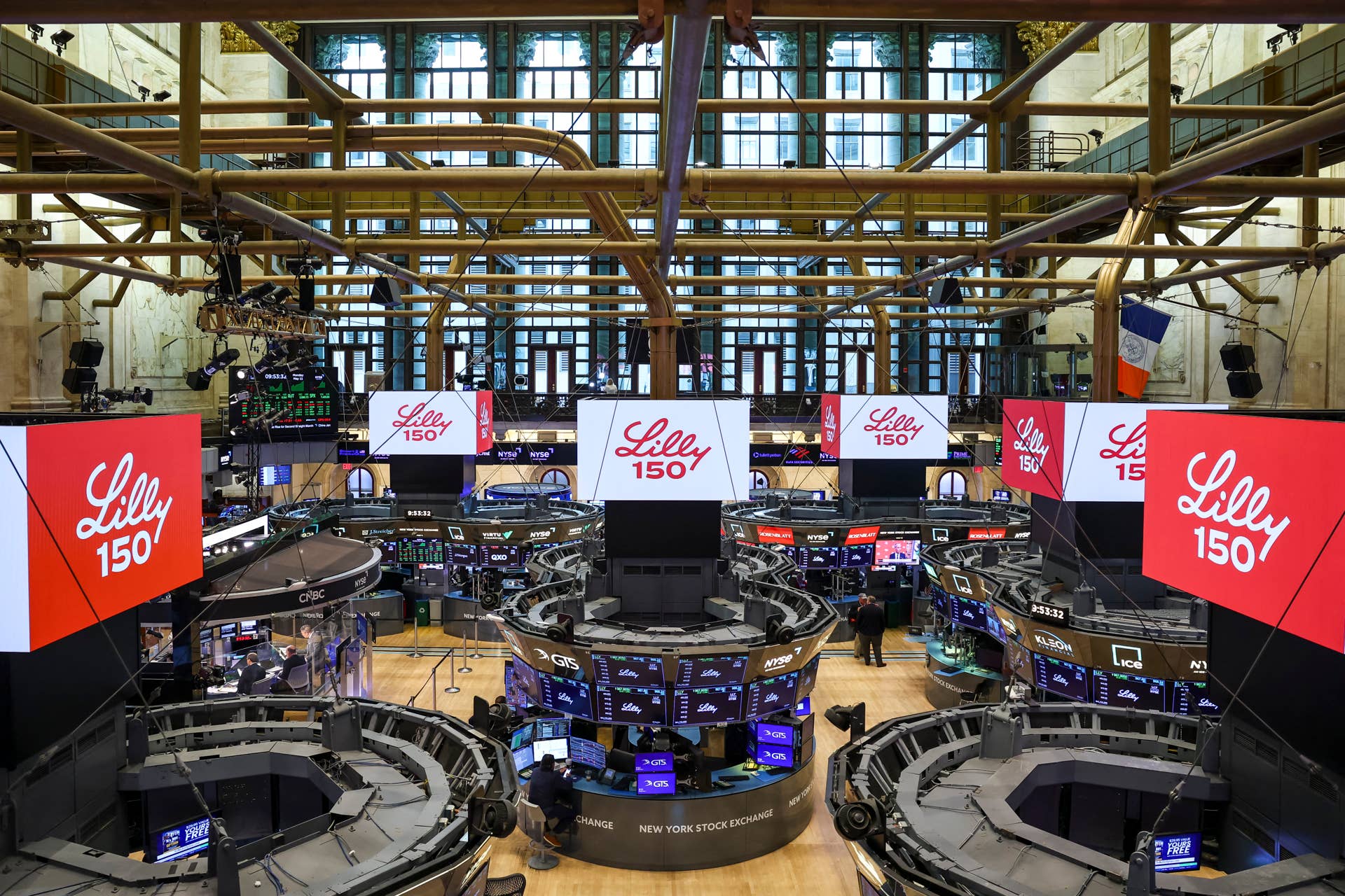 Eli Lilly sends strong message on vaccine strategy | LLY - TheStreet