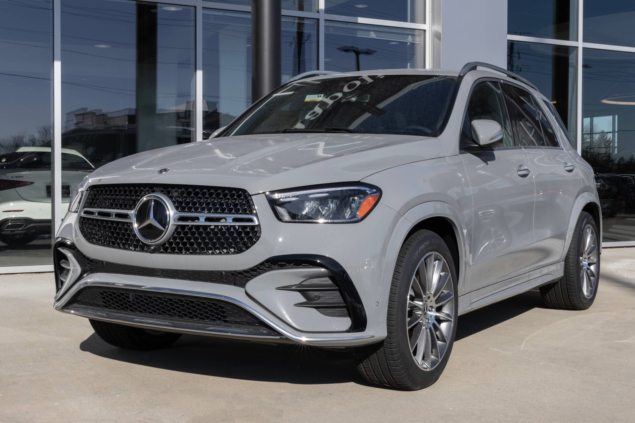 Mercedes-Benz faces a potential U.S. sales ban - TheStreet