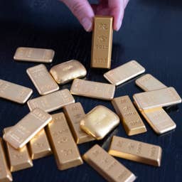 Gold Glitters for Investor Paulson - TheStreet