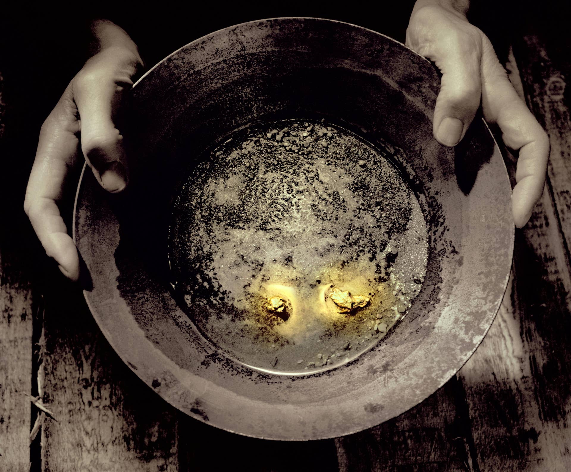 Gold loses its luster as rate-hike fears take over - TheStreet