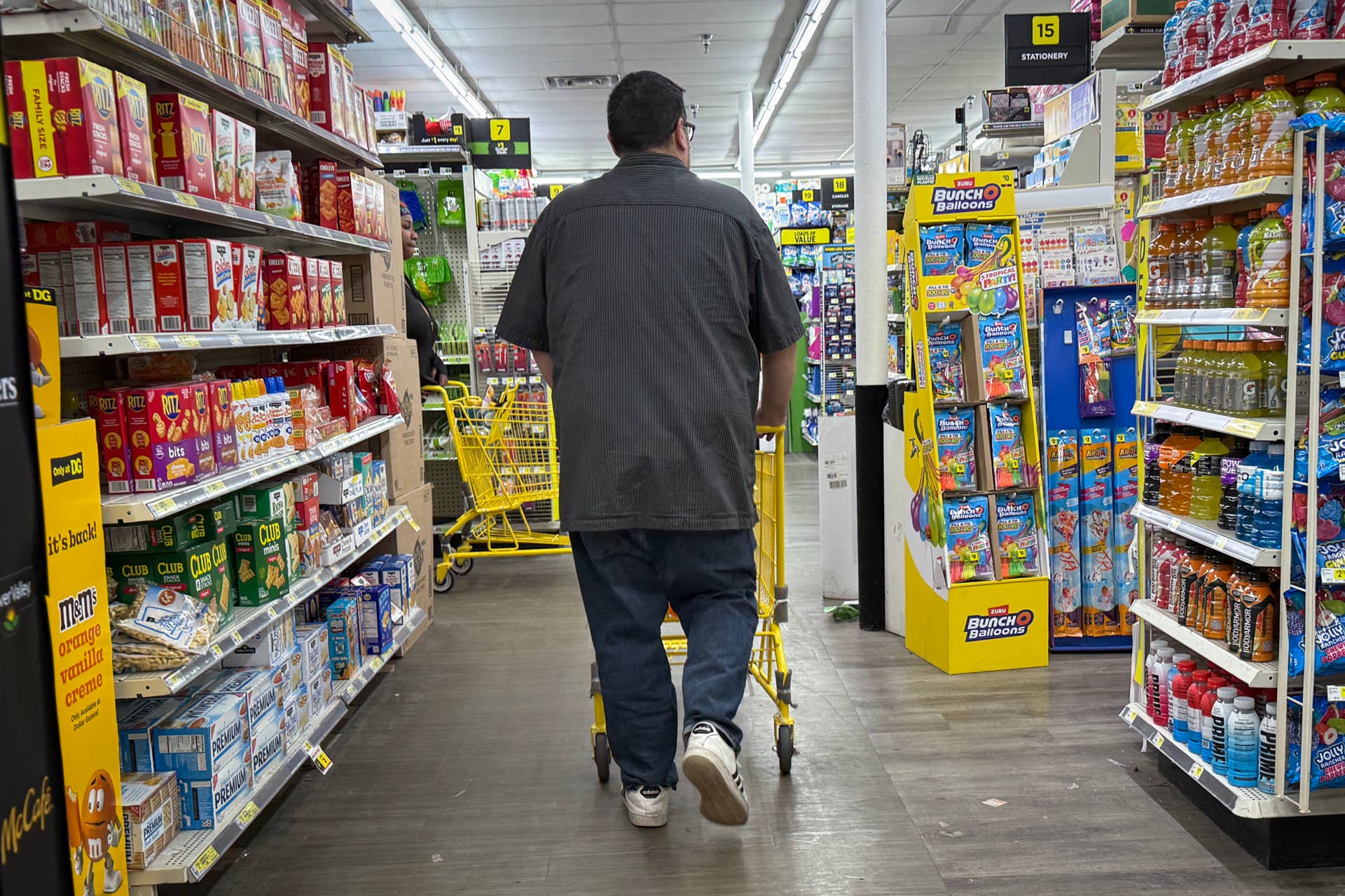 Dollar General CEO exposes bitter reality about today's economy - TheStreet
