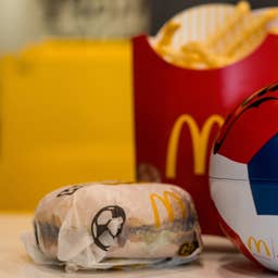 Why McDonald's, Starbucks, And GM Stopped Using Elon Musk's Twitter ...