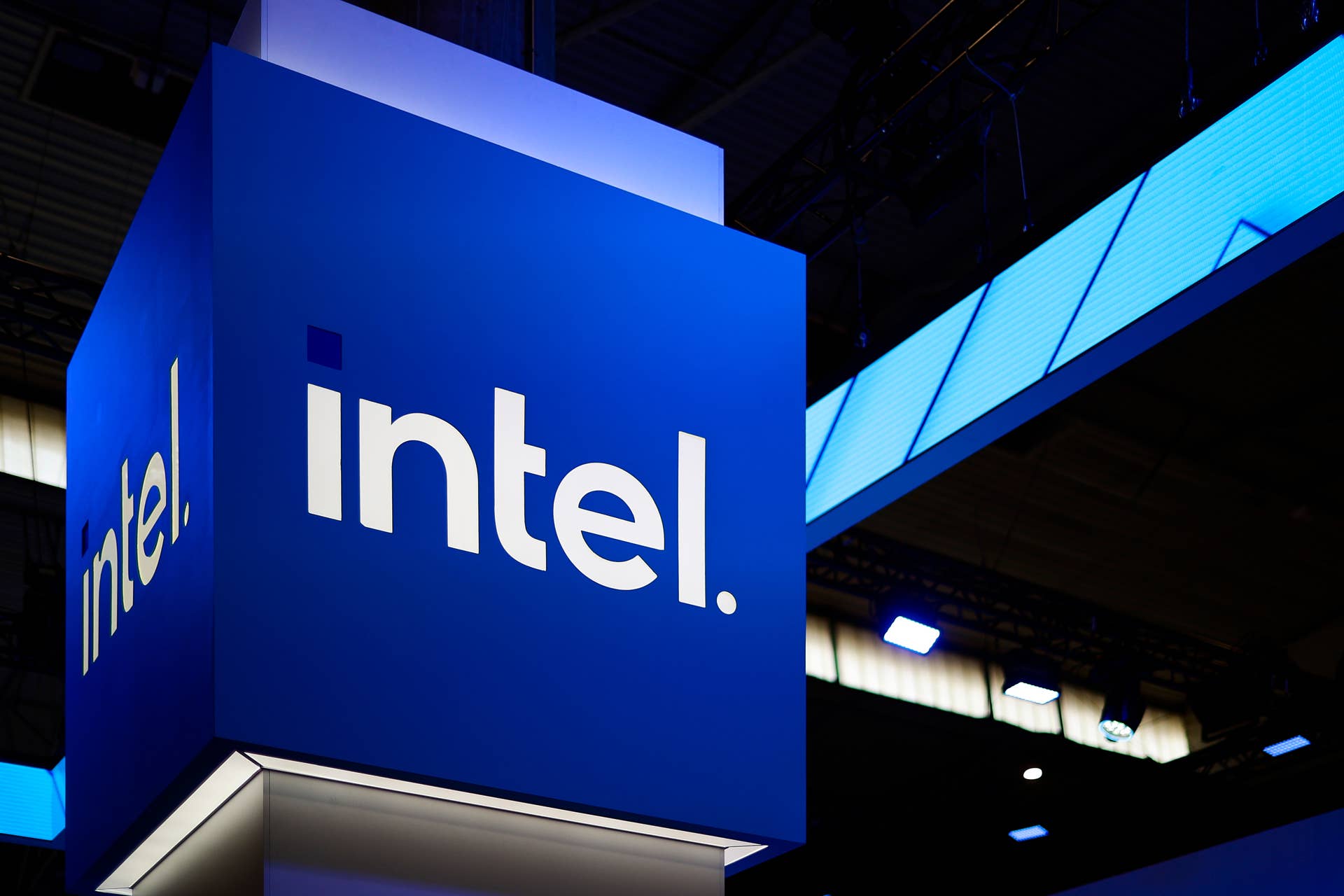 Intel stock makes eye-popping move on Google, Nvidia news - TheStreet