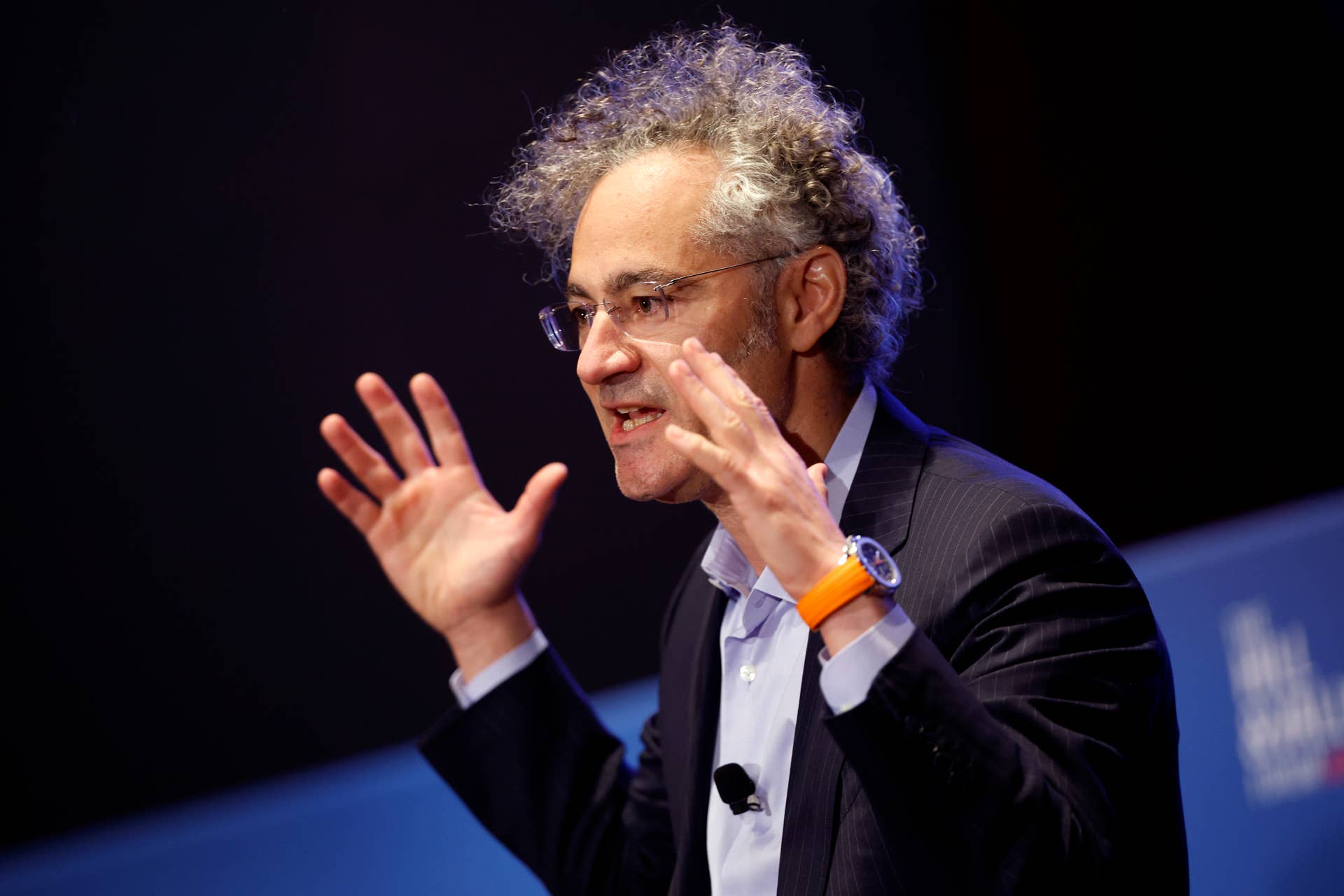 Palantir flashes a warning signal Wall Street can’t ignore - TheStreet