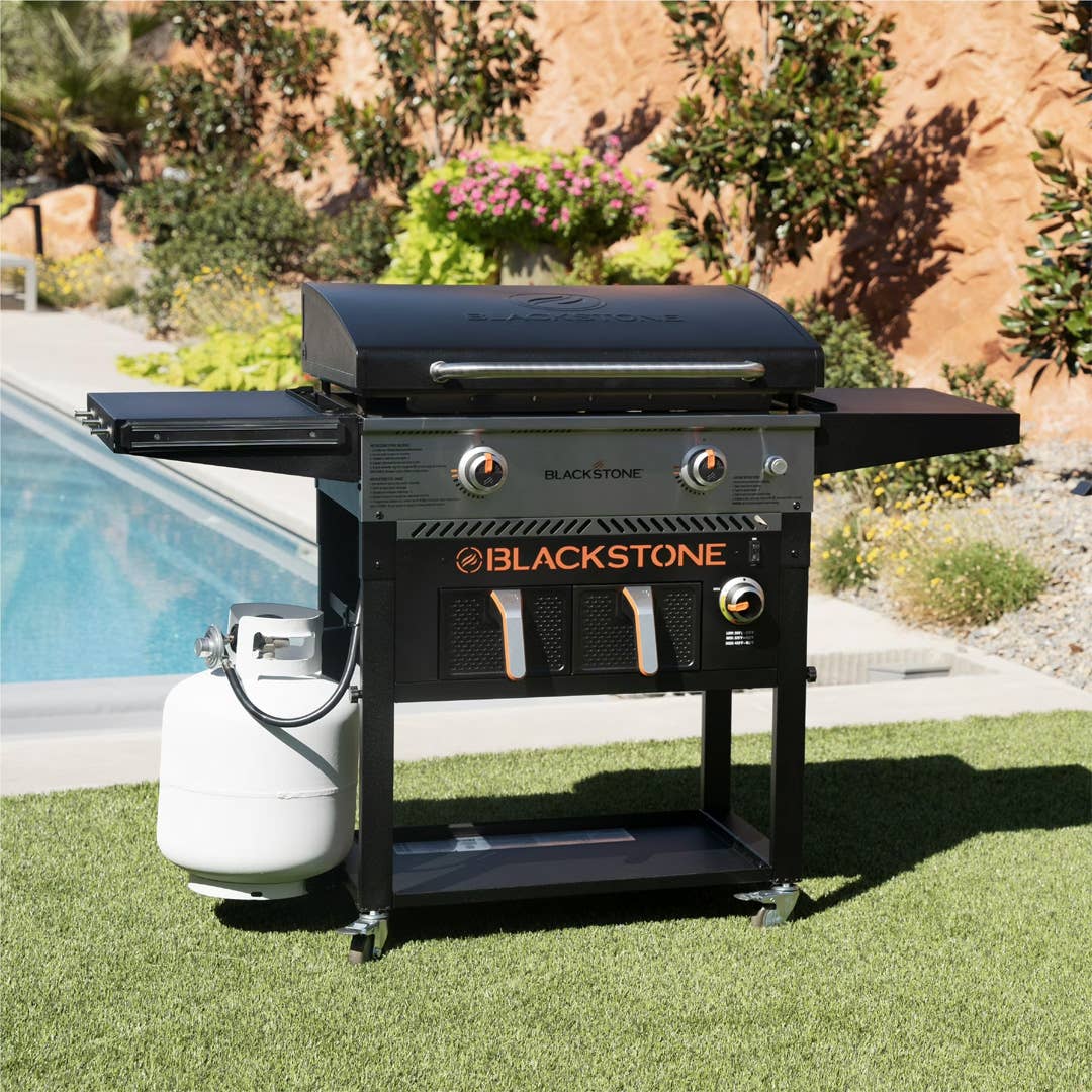 Walmart's Blackstone griddle with an air fryer is a great buy - TheStreet