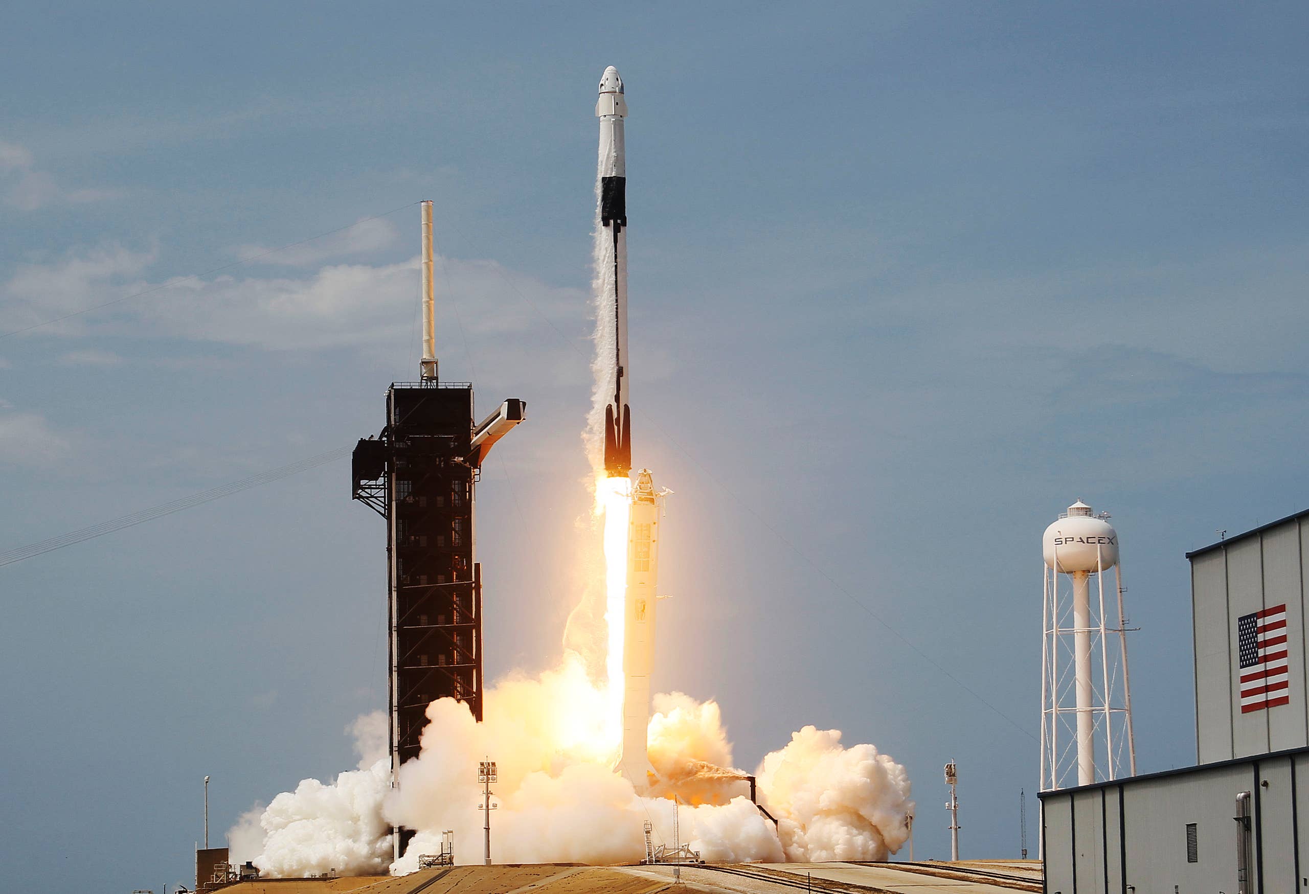 Veteran analyst sets jaw-dropping SpaceX stock price target - TheStreet