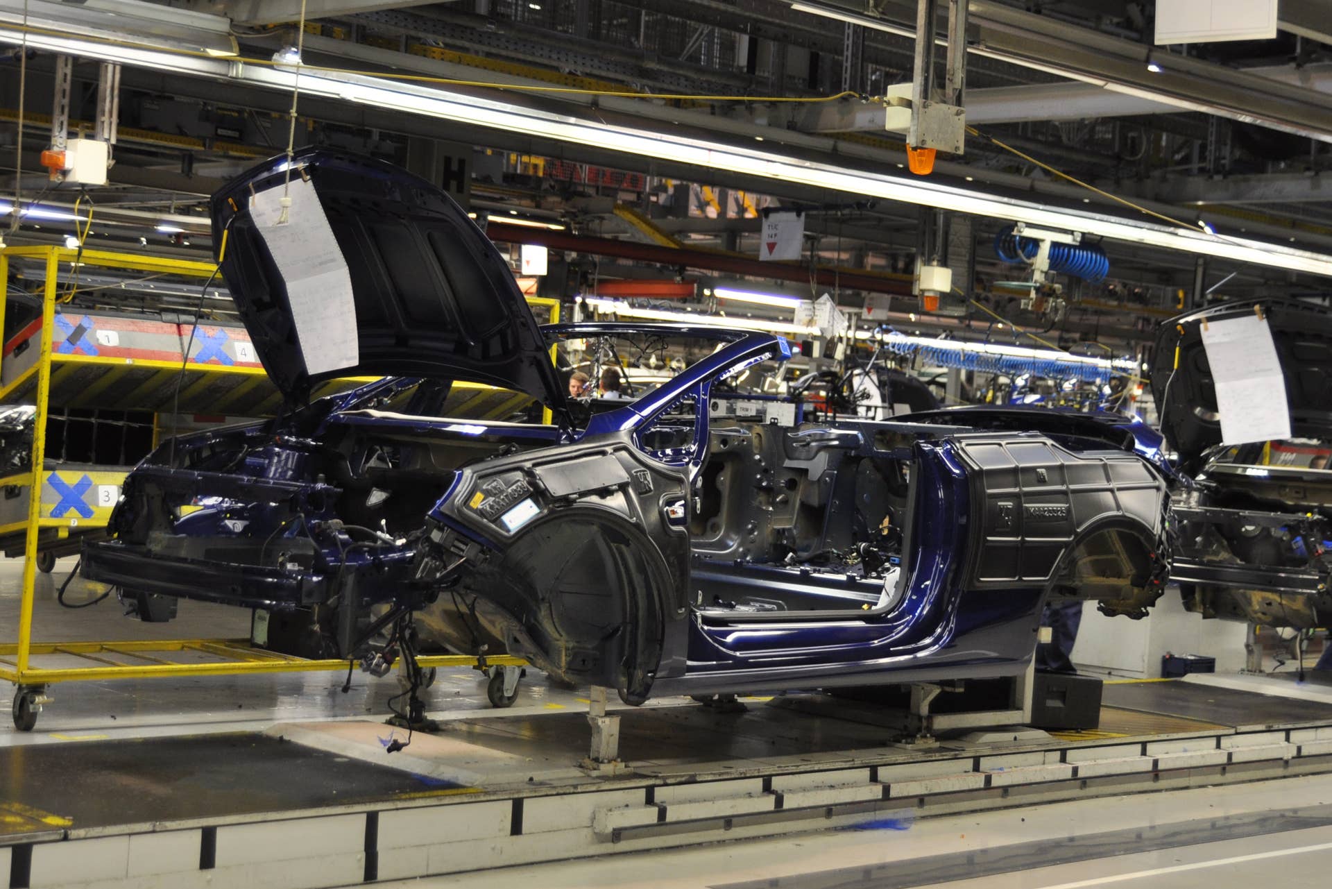 GM leans into AI to rewrite rules on vehicle design - TheStreet