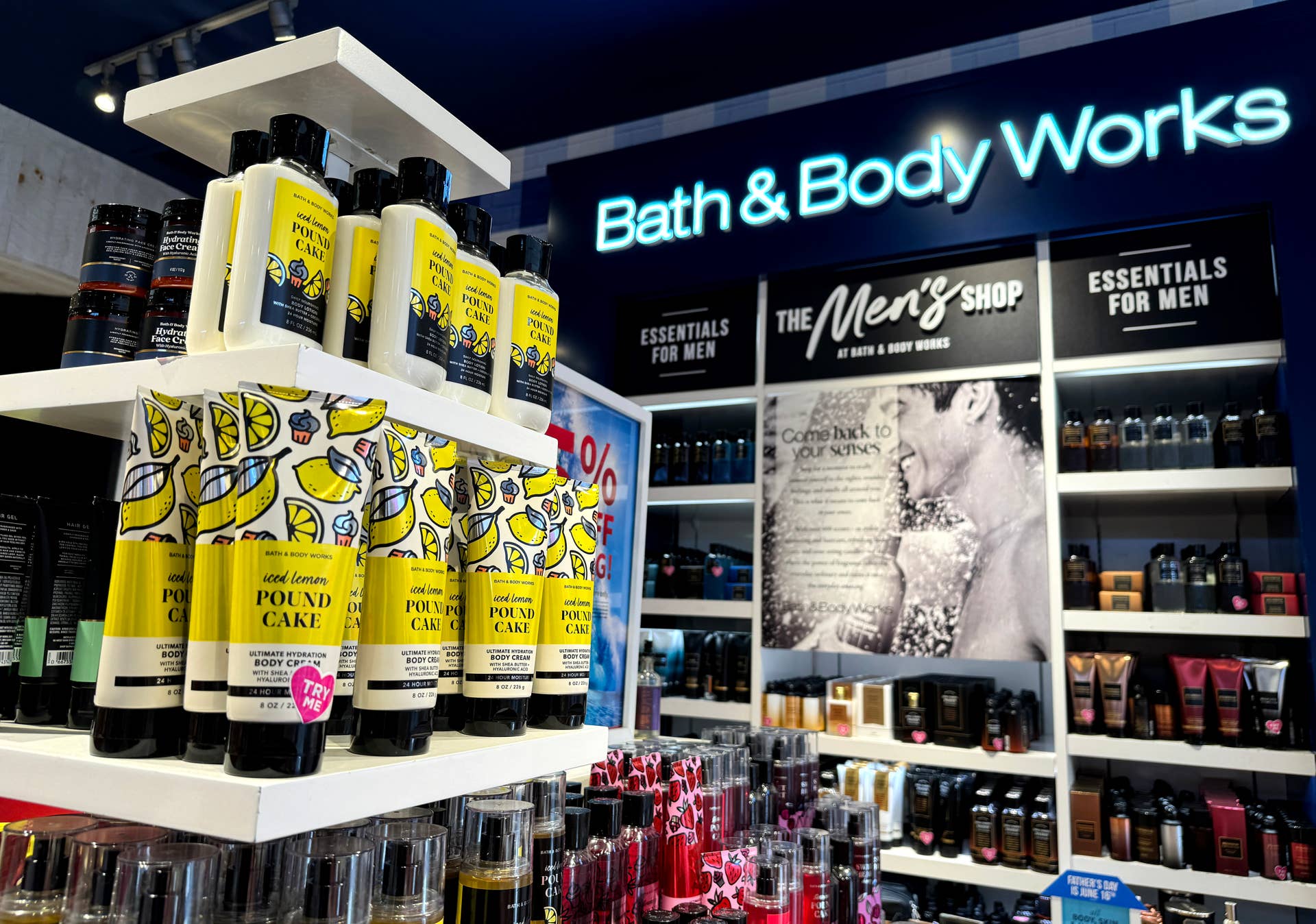 Bath & Body Works revives discontinued scent for new retailer - TheStreet