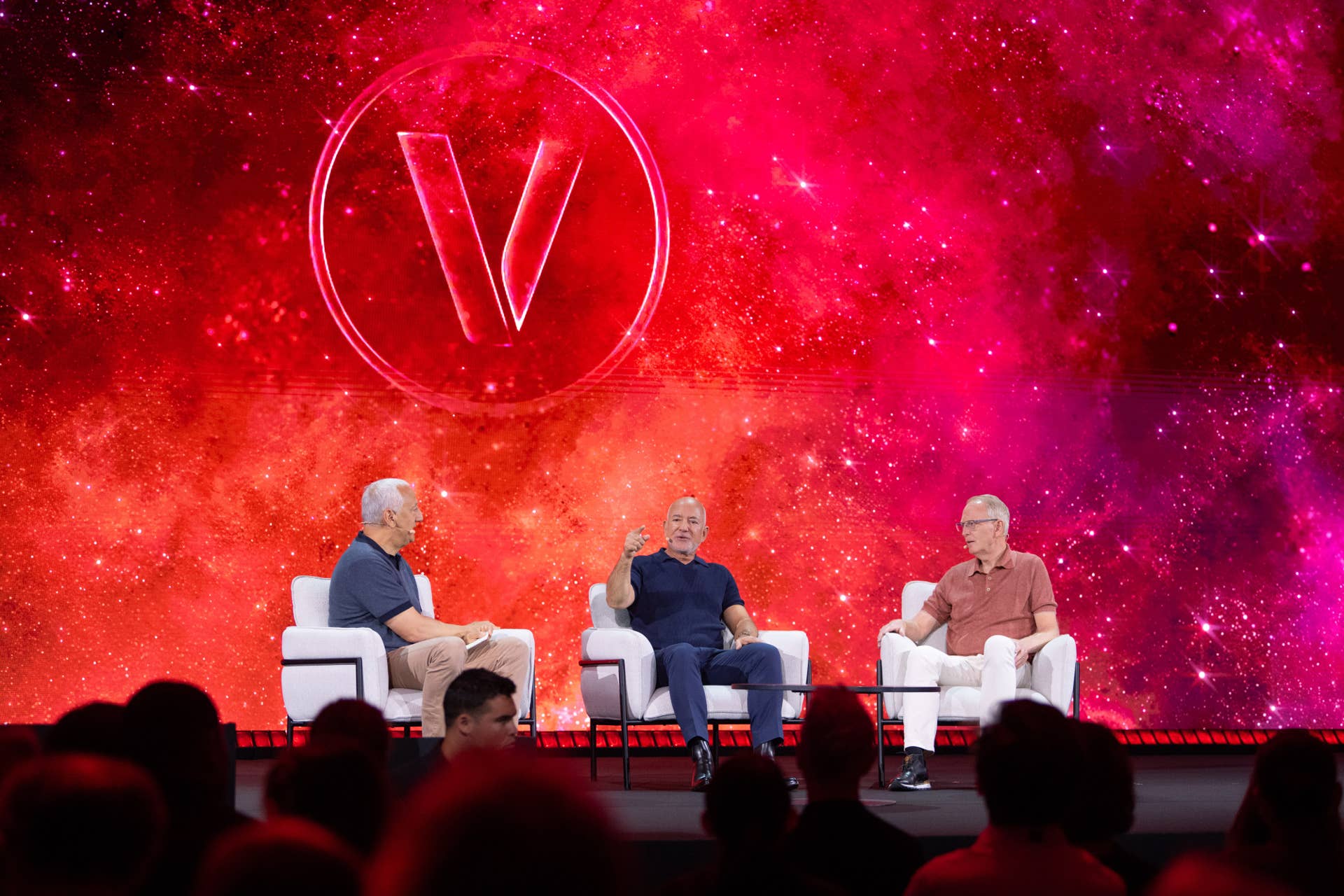 Jeff Bezos breaks ranks on what AI will do to your job - TheStreet