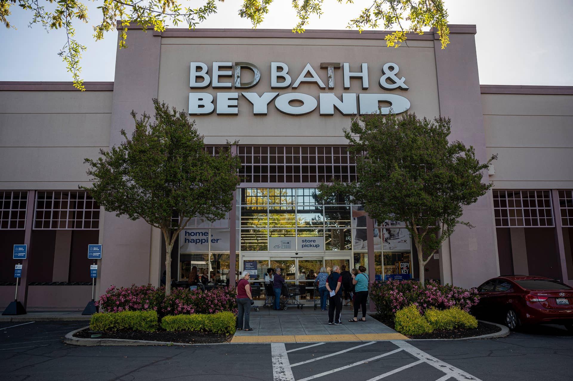 Bed Bath & Beyond bets $53 million on beating Zillow, Redfin - TheStreet