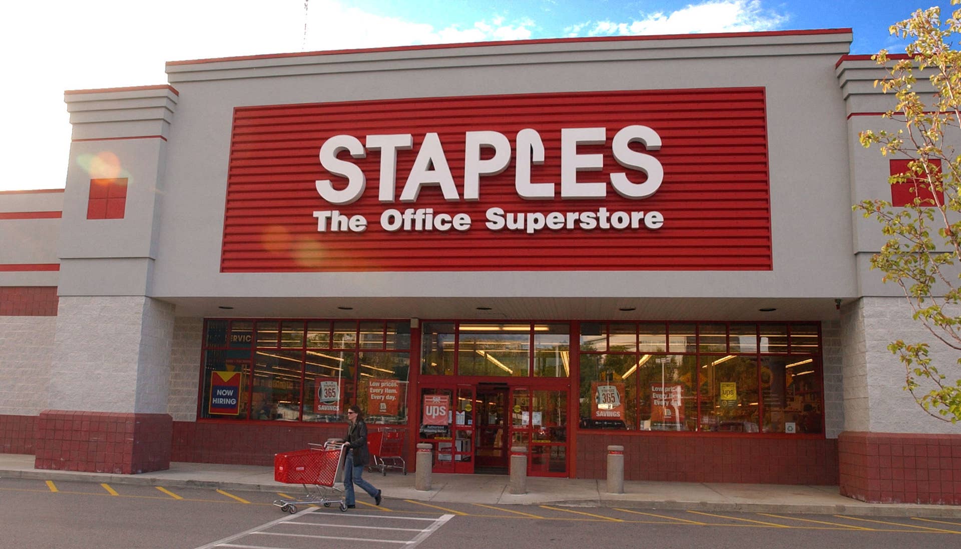 Former retail giant closing more U.S. stores - TheStreet