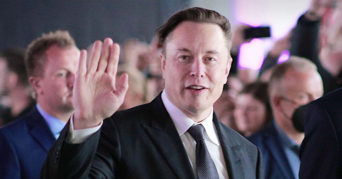 Elon Musk Accidentally Reveals His Address - TheStreet