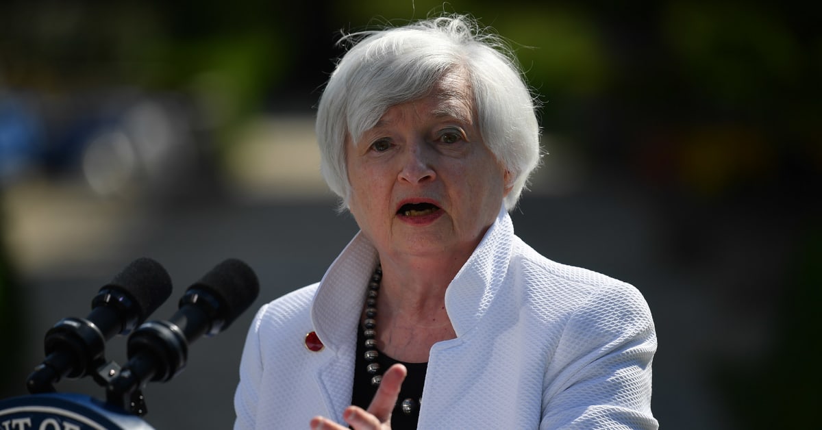 Yellen Sends a Chilly Message to U.S. Banks - TheStreet
