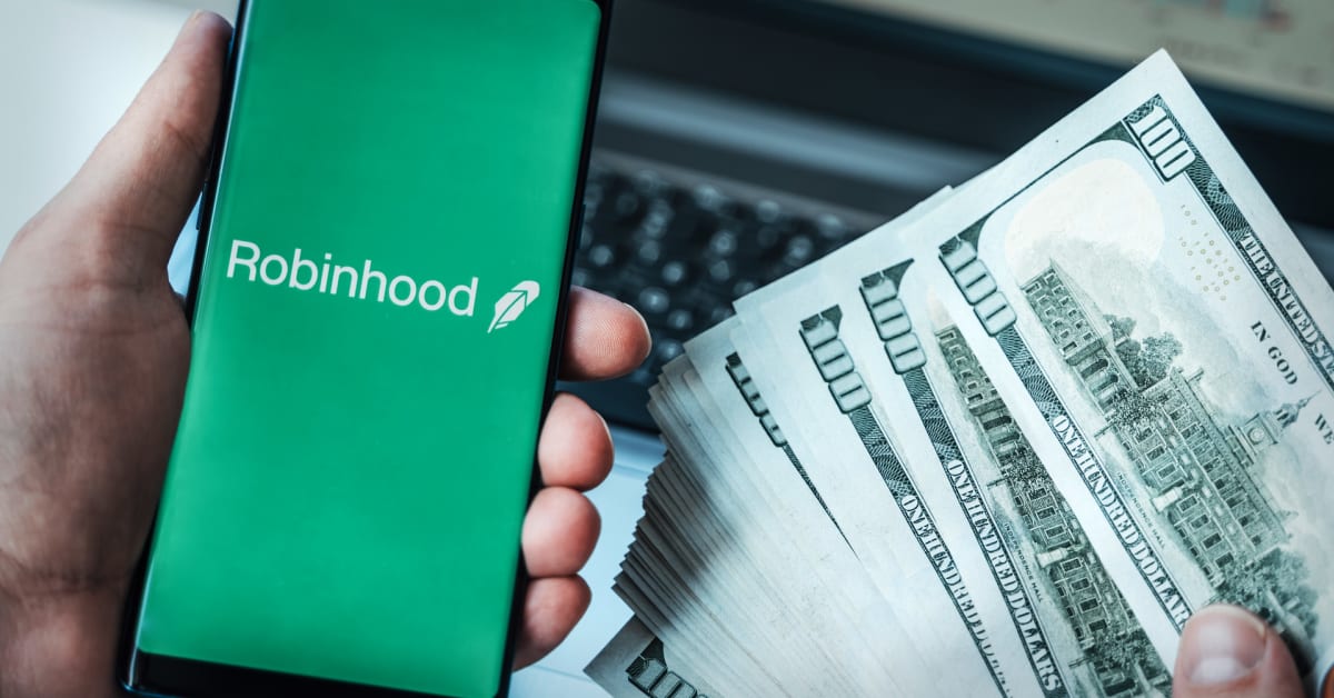 Robinhood Settles Customer Suit for $10 Million - TheStreet