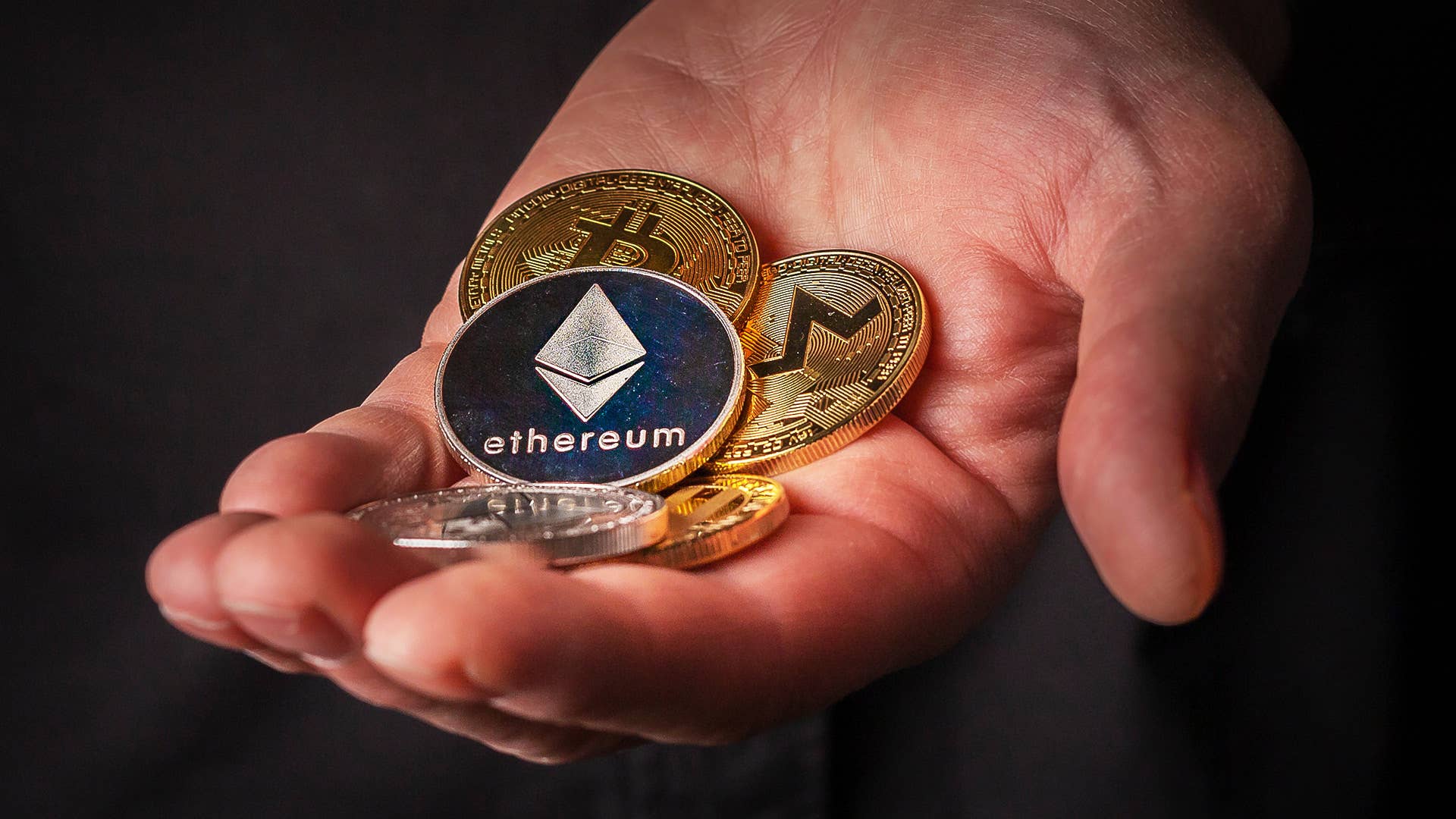 $19 billion bank Standard Chartered launches crypto custody service ...
