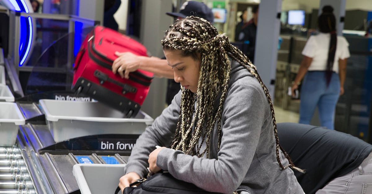 TSA unveils self-checkout like security lanes: Here's how it works ...