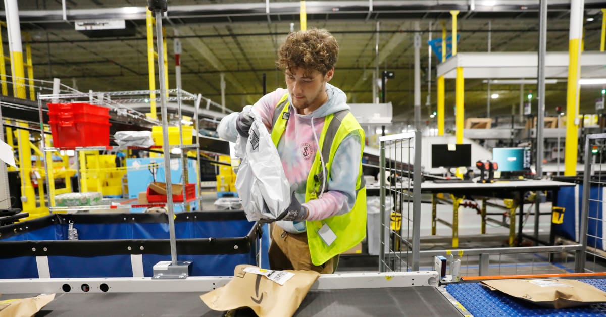 Amazon warehouse jobs & what they pay: Are fulfillment center positions ...