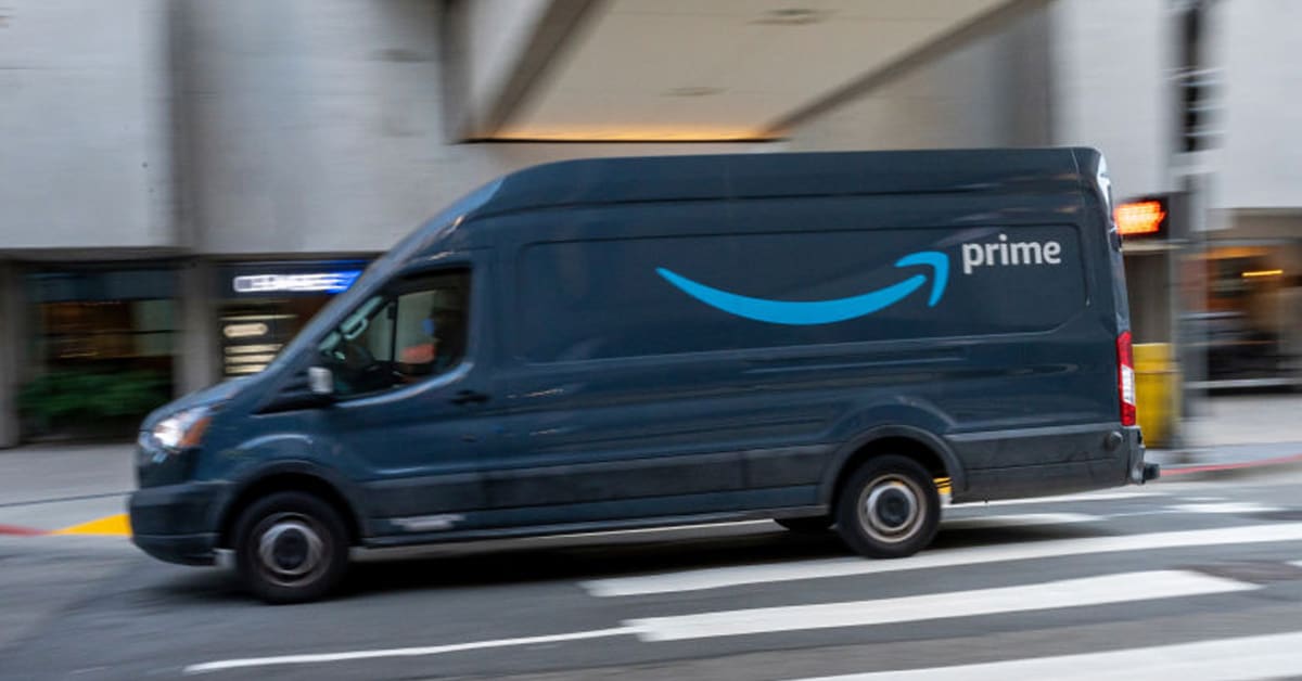 Amazon is selling a $2,400 HP desktop PC for $699 - TheStreet