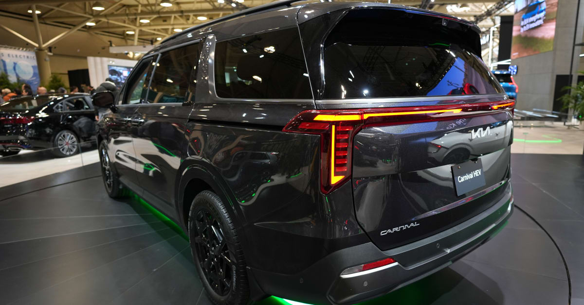 The 5 best minivans for growing families (ranked) - TheStreet