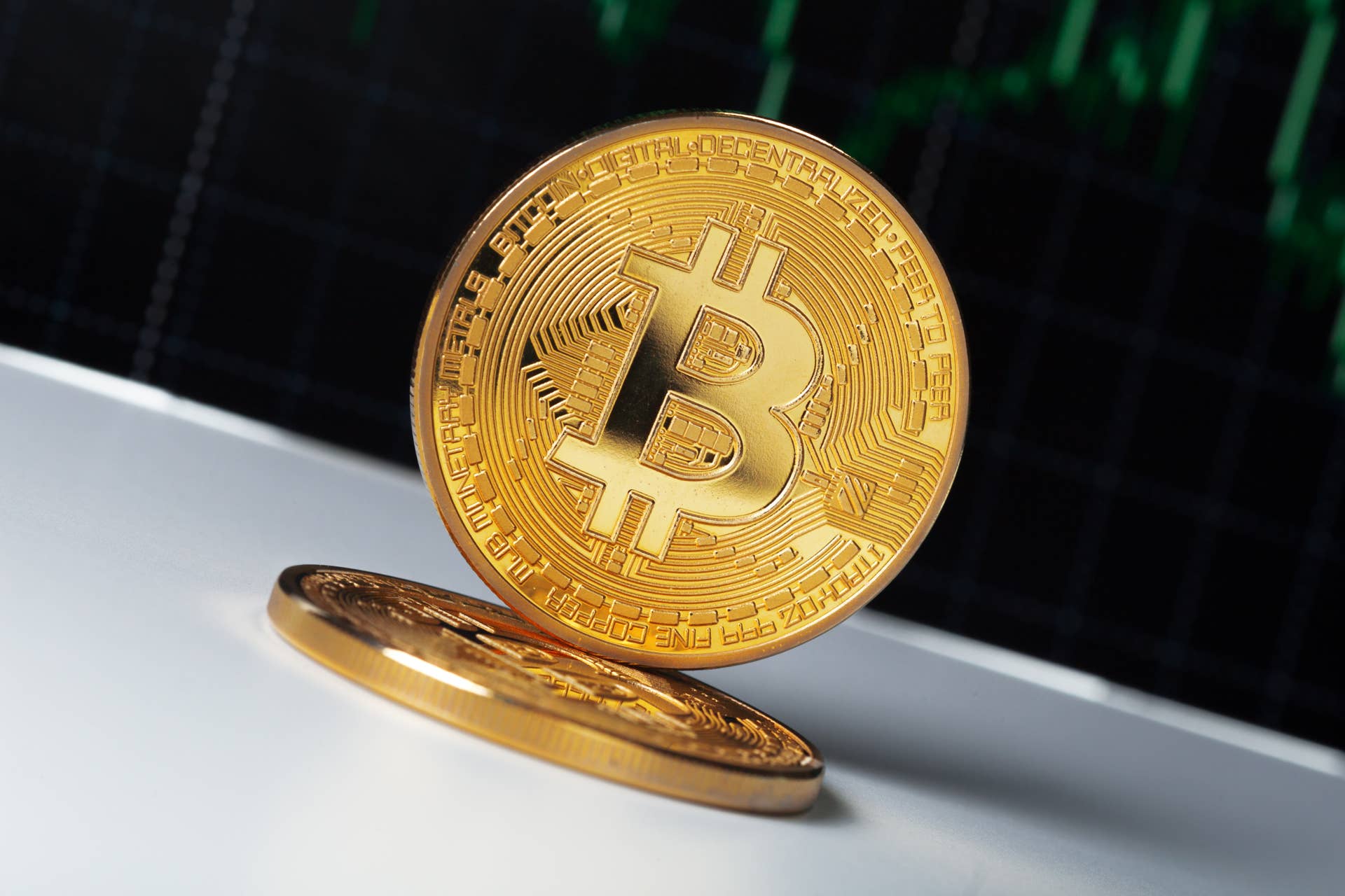 Rapidly-dropping metric points to imminent bitcoin price gains, analyst ...
