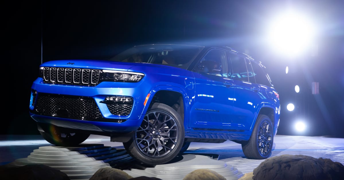 Stellantis' newest AI-powered gizmo aims for Tesla's golden goose ...