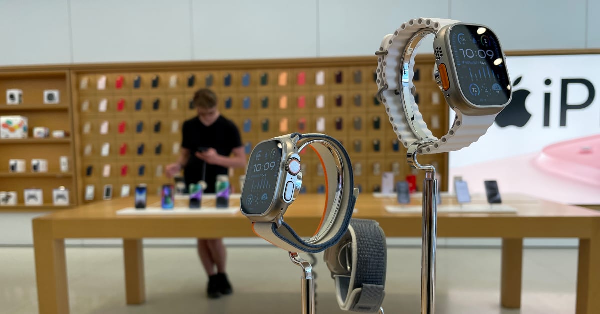 Apple Watch, Oura Ring finally get giant new competitor - TheStreet