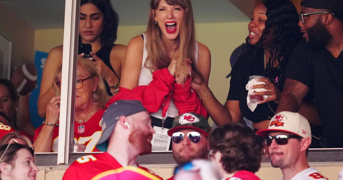 Taylor Swift is the latest victim of 'disgusting' AI trend - TheStreet