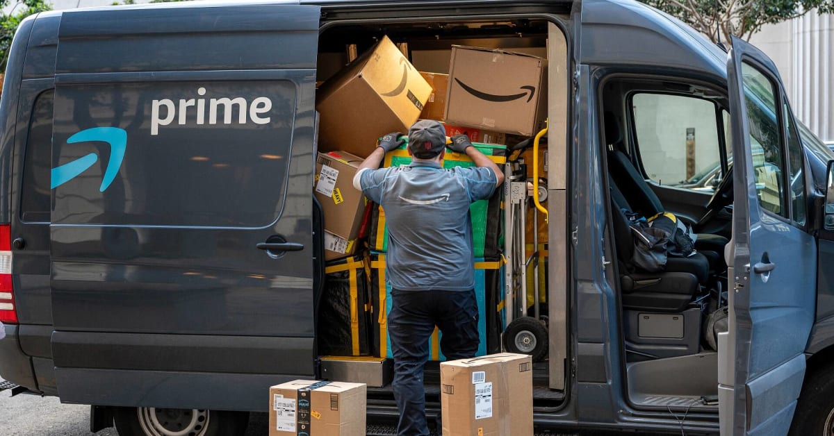 Amazon is selling a $160 smartwatch for $20 - TheStreet