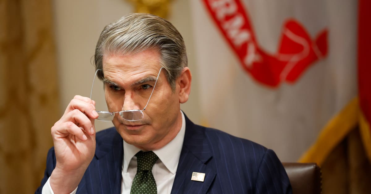 Gold giant becomes major buyer of U.S. debt - TheStreet Crypto: Bitcoin ...