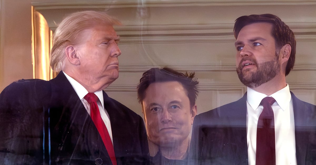 A fierce technology battle erupts within Donald Trump's fanbase - TheStreet