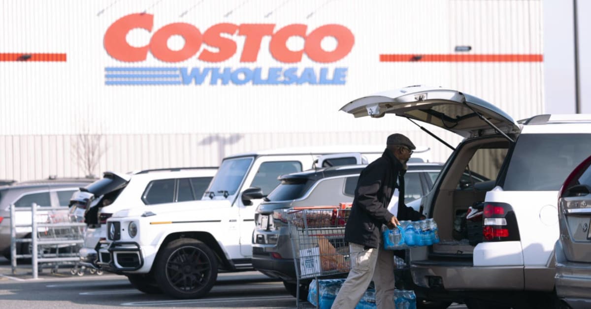 Costco makes controversial move to avoid high tariff costs - TheStreet