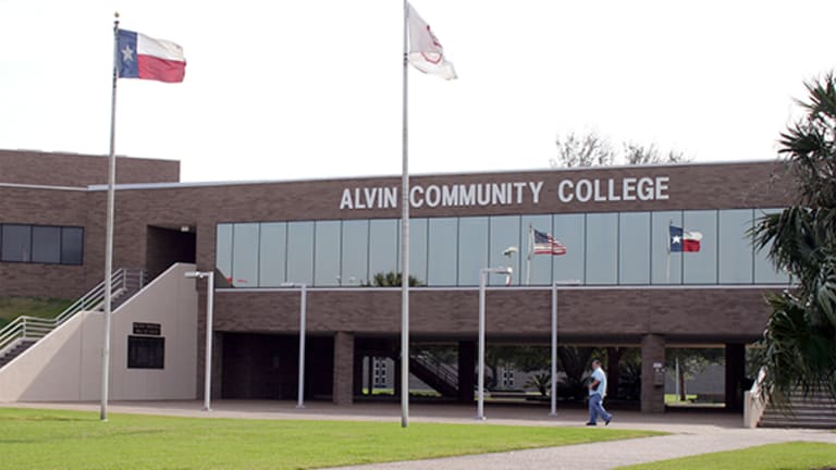 10 Most Beautiful College Campuses in America - TheStreet