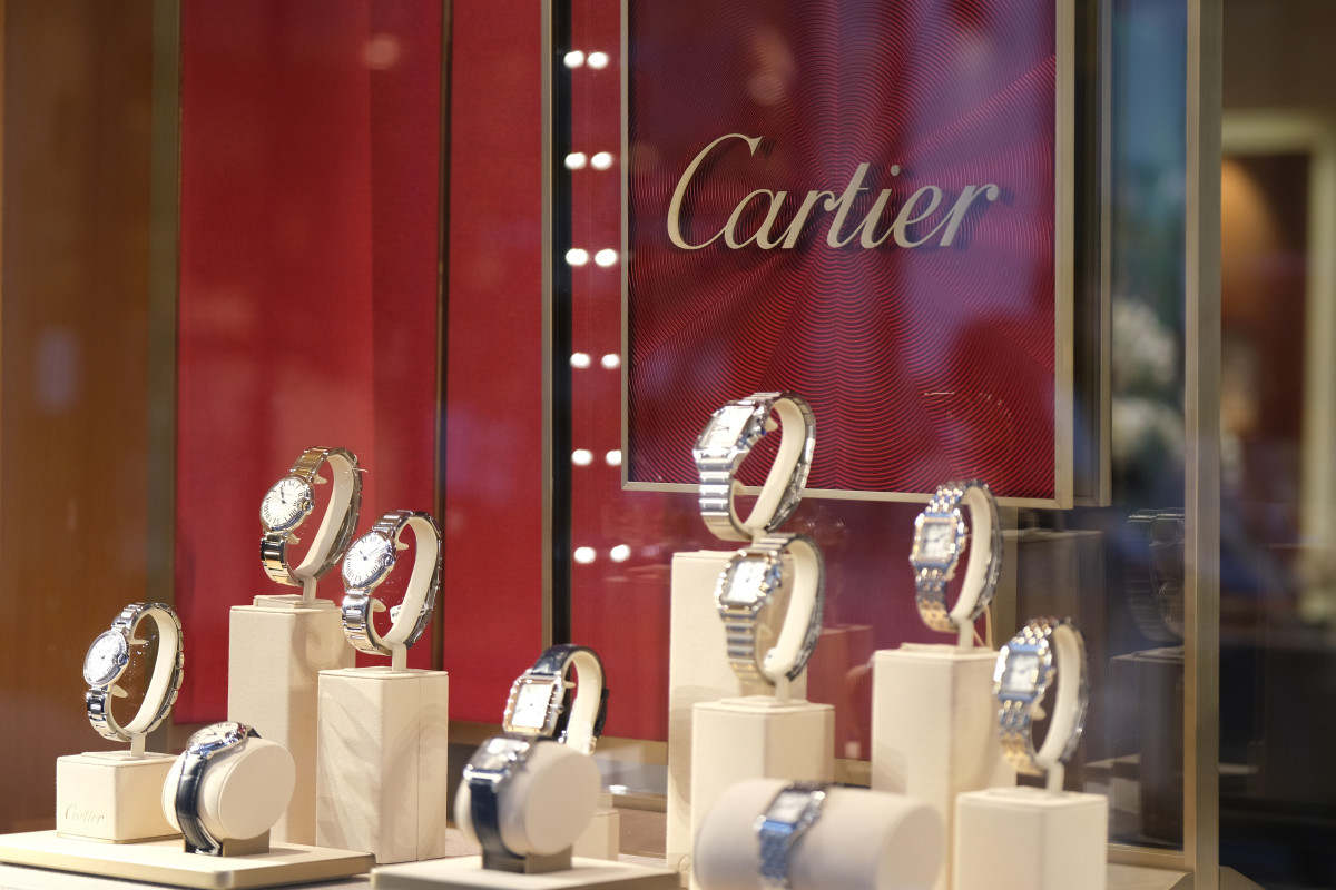 Cartier owner signals return of luxury market