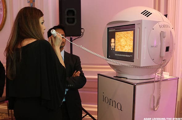 Creme of the Crop: IOMA Brings Skin Diagnostics to the Next Level ...