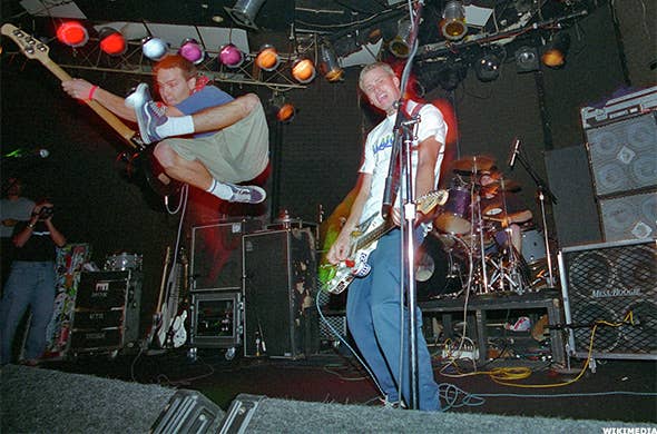 The 10 Greatest Bands of the '90s - TheStreet