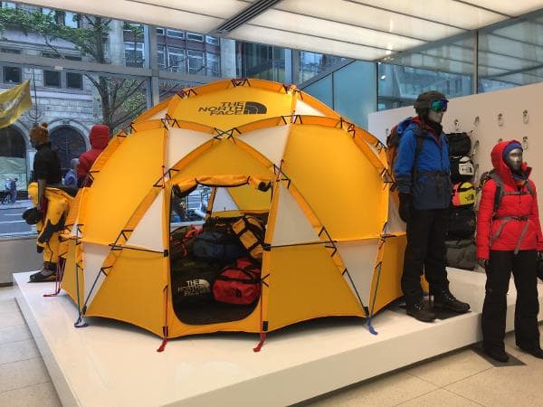 24 Amazing Photos From Inside the World's Largest North Face Store ...