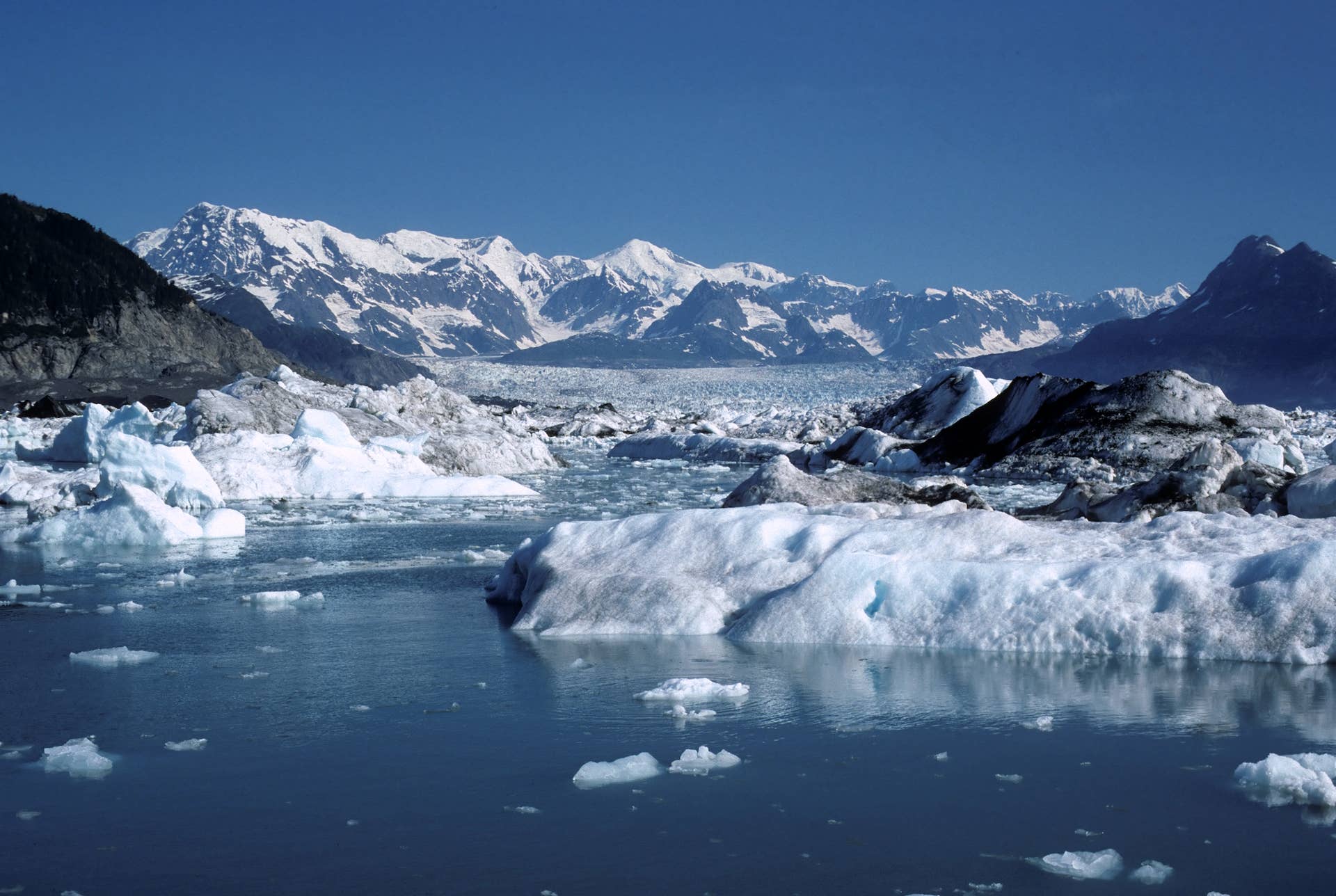 20 Places In the U.S. That Get the Most Snow - TheStreet