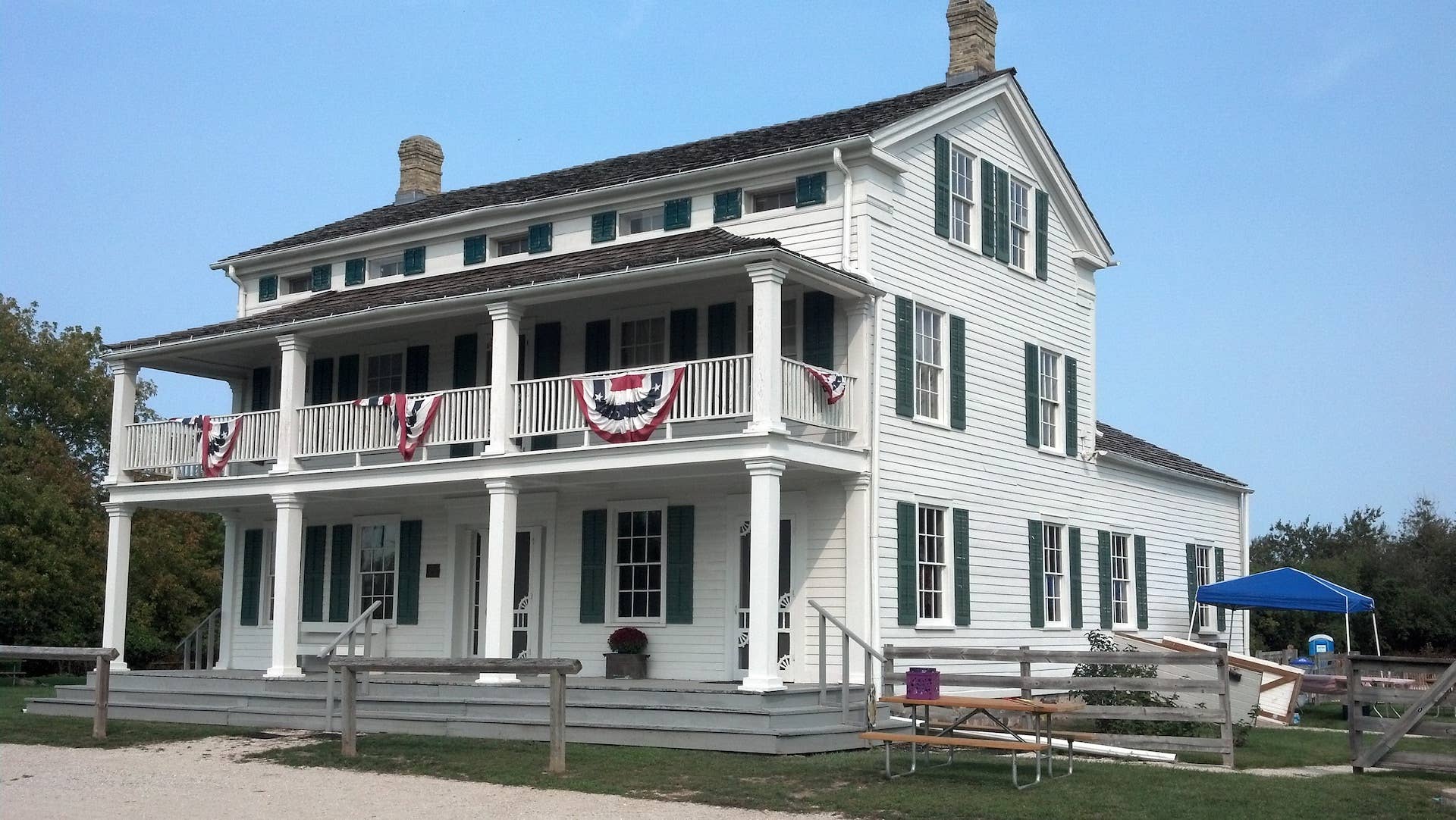 The Best Suburbs for City-Like Living - TheStreet