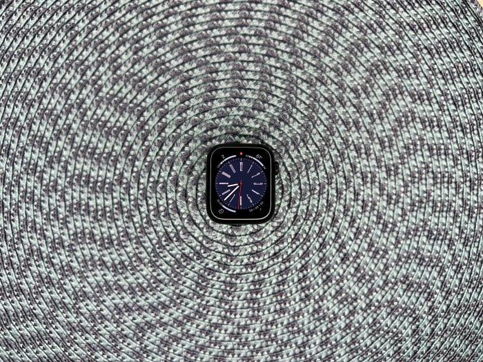 Apple Watch SE (2nd Gen) Review: Pushing Value - TheStreet