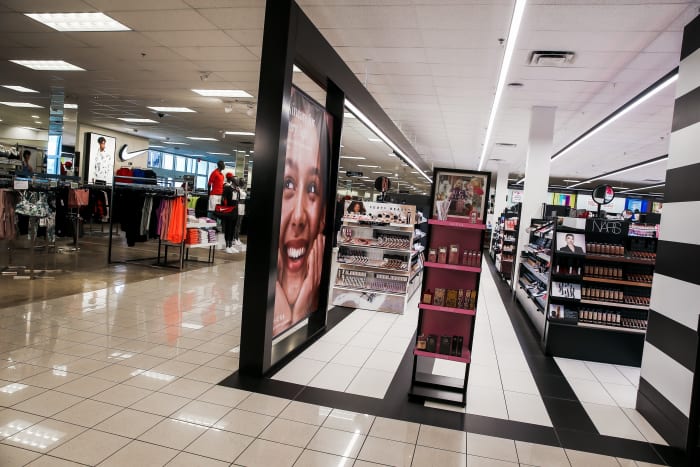 Walmart rival launches an Amazon perk that should scare competition ...