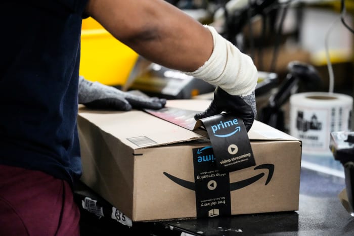 Amazon warehouse jobs & what they pay: Are fulfillment center positions ...