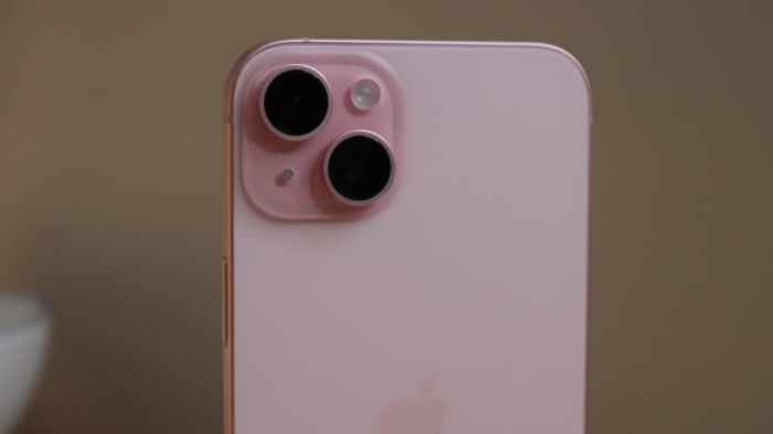 Apple iPhone 15 and 15 Plus review: Pro features for less - TheStreet