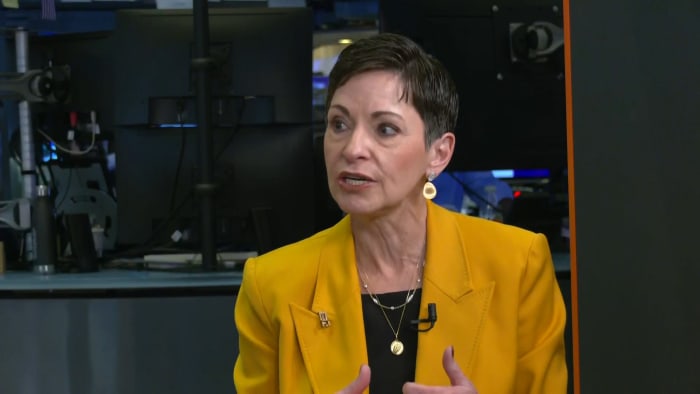 Edward Jones chief explains one major key to success - TheStreet