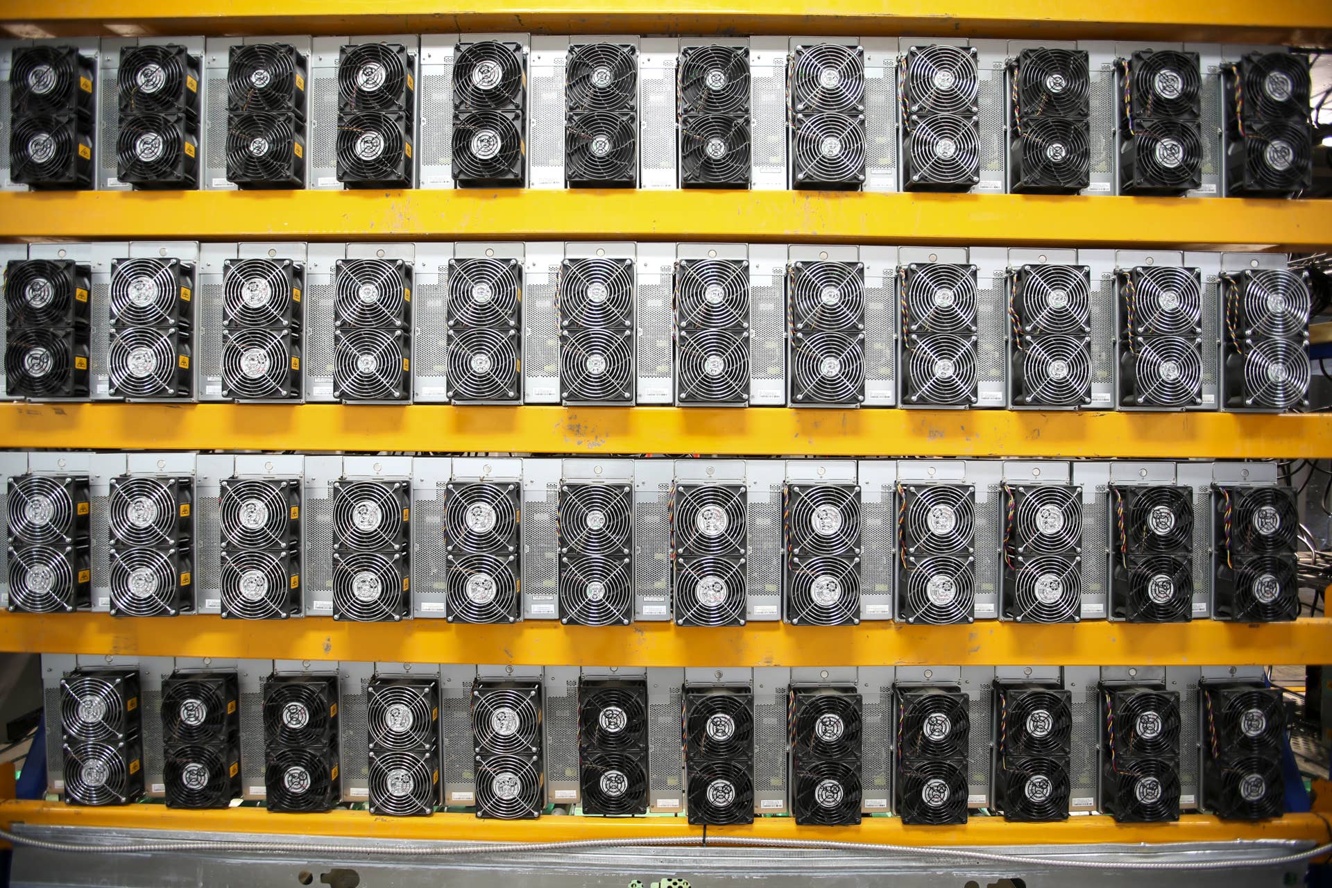 Largest private gold holder shuts down Bitcoin mining operations ...