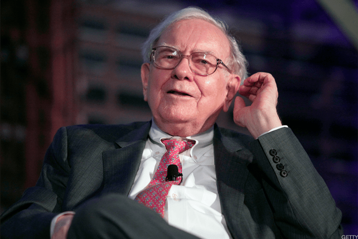 Warren Buffett’s last day as Berkshire CEO puts focus back on rare ...