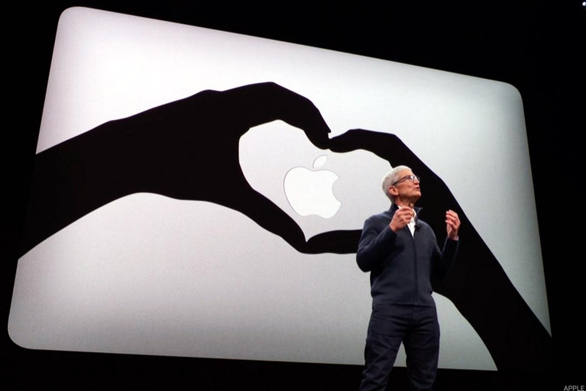 Apple Unveils First MacBook Air With Retina Display, New iPad Pro and ...