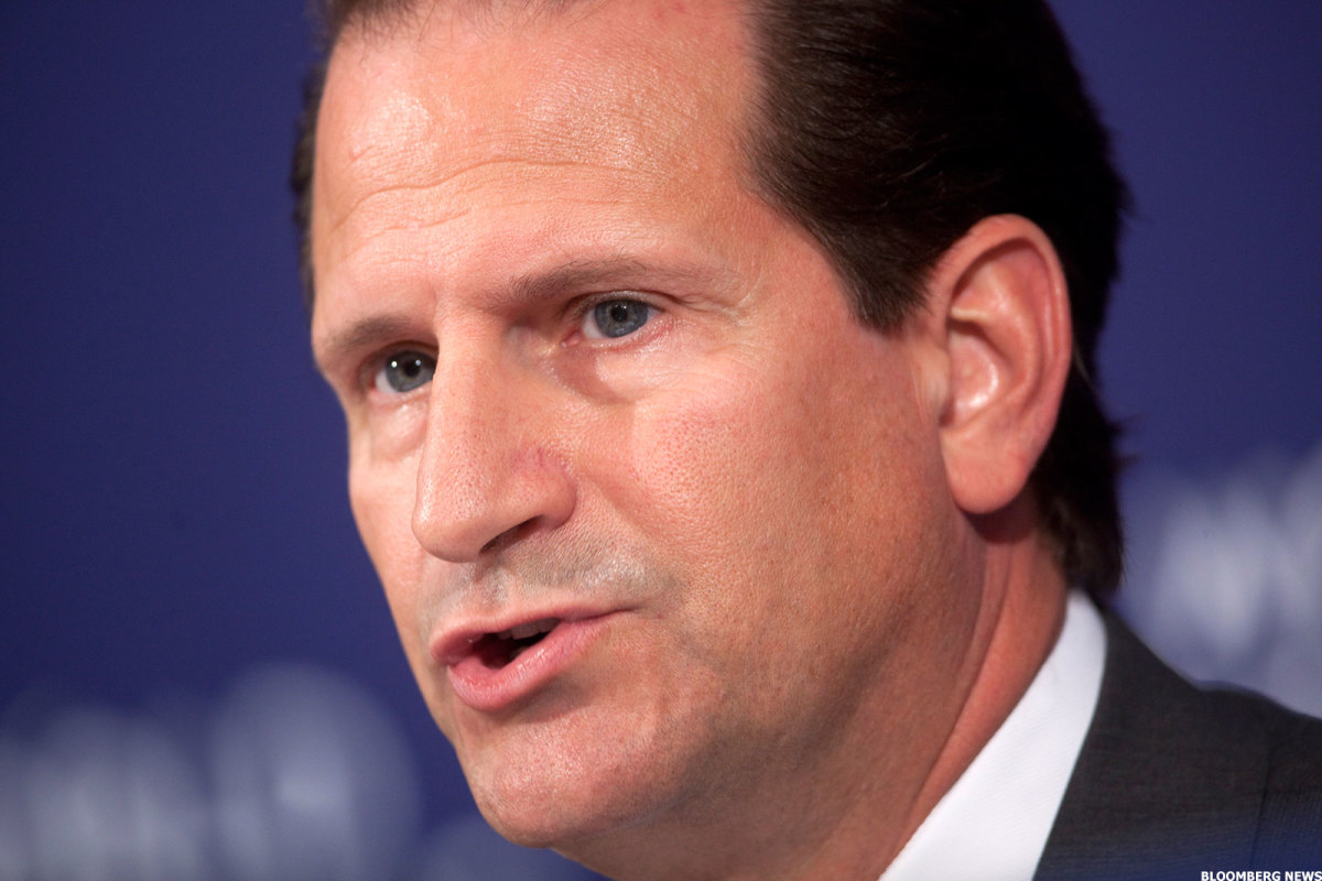 Fluor Plummets After Reporting Surprise First-Quarter Loss, CEO Steps ...