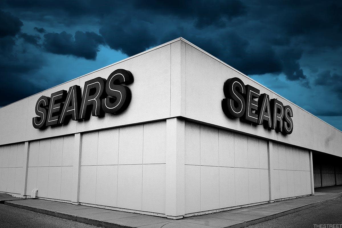 Sears Avoids Liquidation as Court Gives Lampert a Day to Revise $4.4 ...