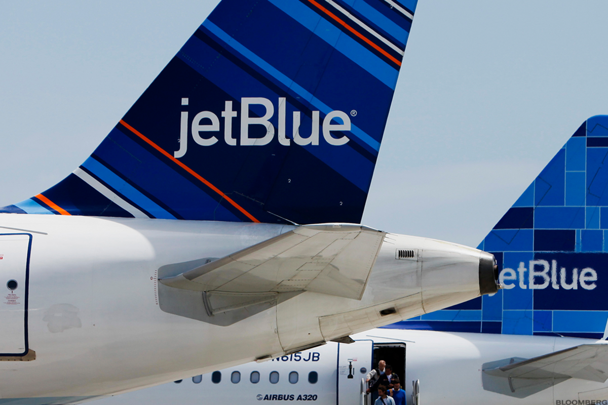 JetBlue Rises as Fourth-Quarter Results Beat Forecasts - TheStreet