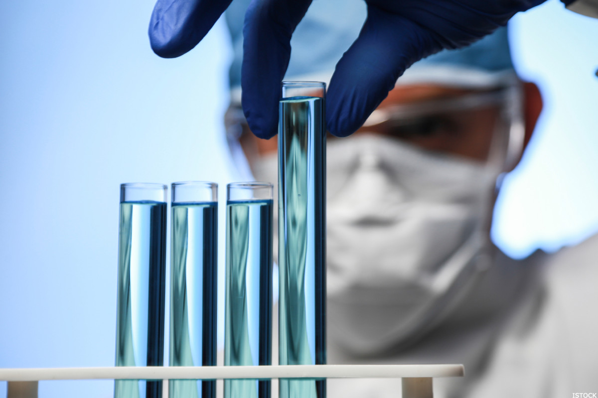 Cablevision Eyes Consolidation, Biotech Seen Nearing Bubble - TheStreet